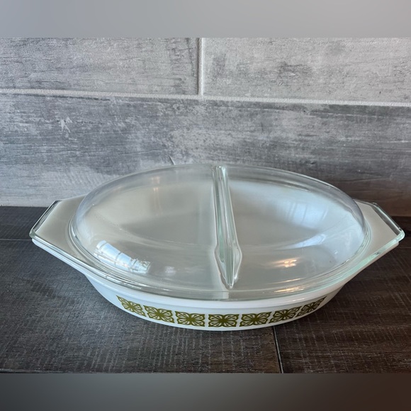 Pyrex | Dining | Vintage Pyrex 5 Quart Divided Dish Verde Square Flower ...